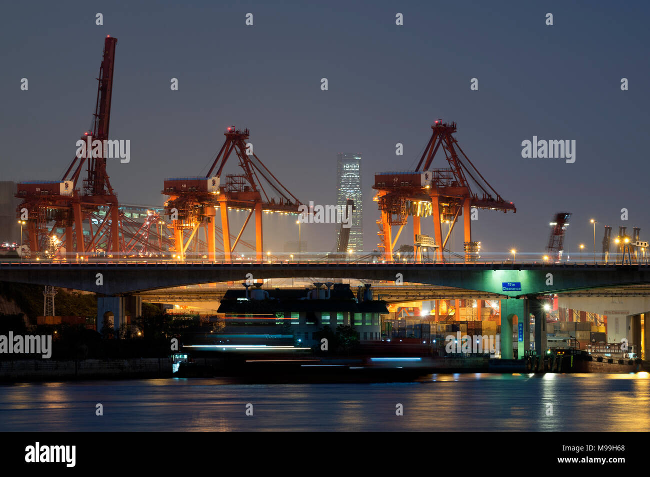 Tsing yi container port hi-res stock photography and images - Alamy