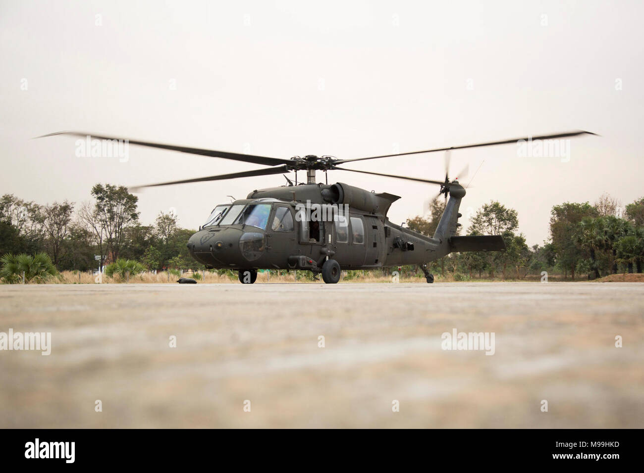 U.S. Army Soldiers with Alpha Company, 209th Aviation Support Battalion ...