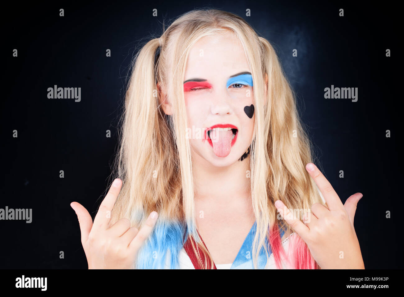 Kids playing with makeup hi-res stock photography and images - Alamy