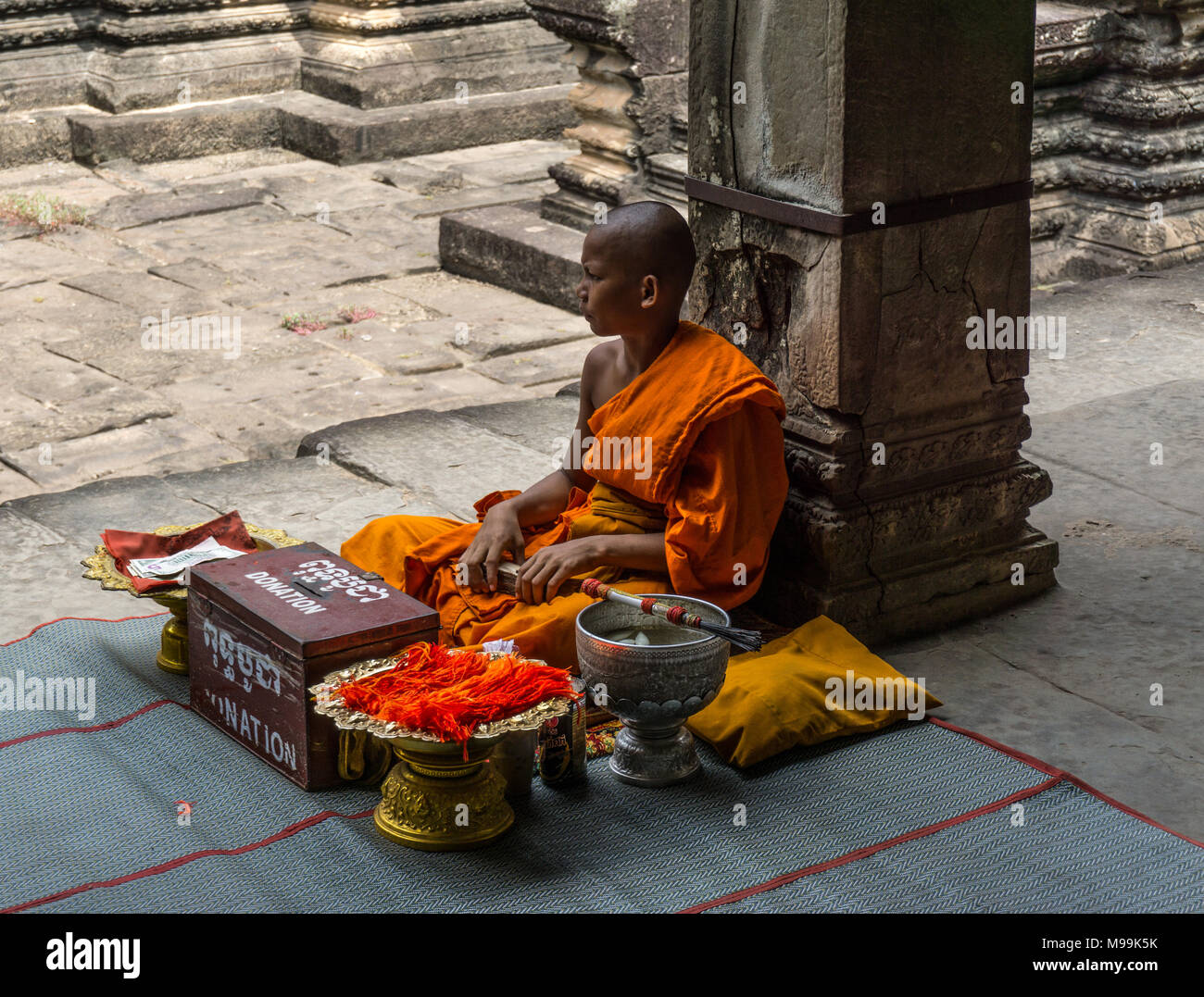 Buddhist Monk at Angkor Wat, Cambodia Stock Photo - Alamy