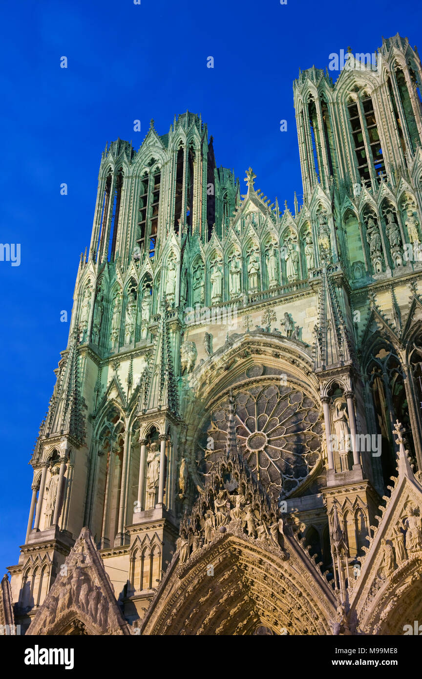 Cathedral Reims Marne Grand Est France at twilight Stock Photo - Alamy