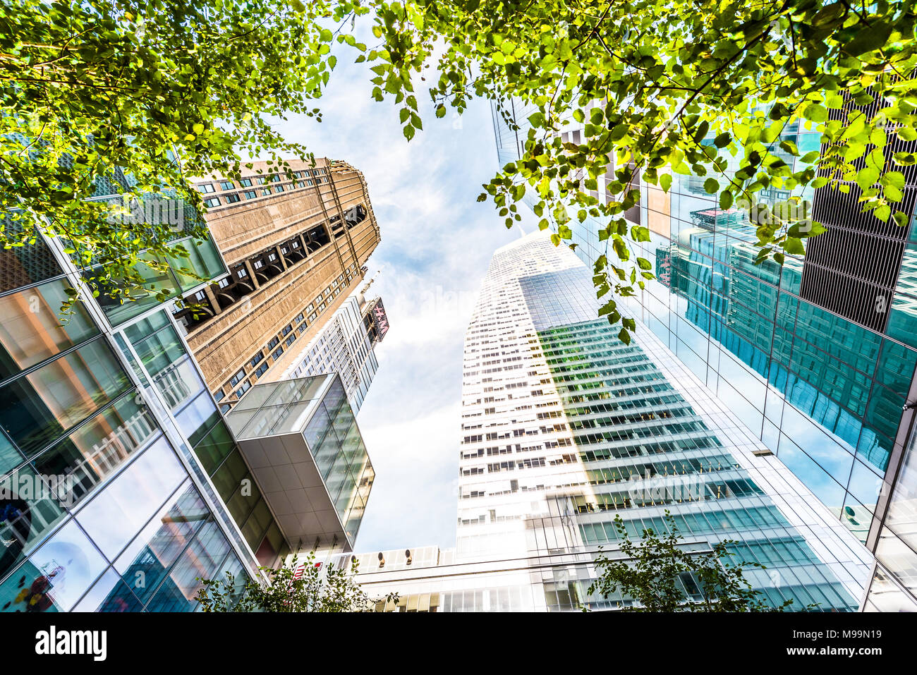 New york skyscrapers looking up hi-res stock photography and images - Alamy