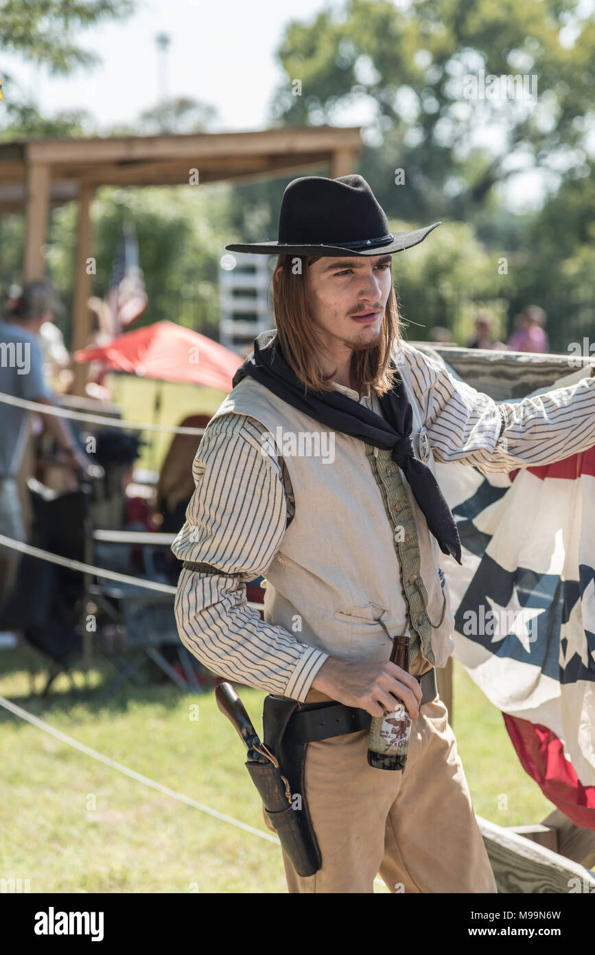 Old west cowboy reenactment frontier hi-res stock photography and ...