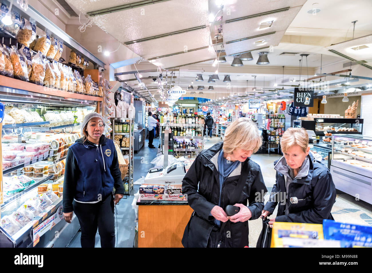 Deli worker hi-res stock photography and images - Alamy