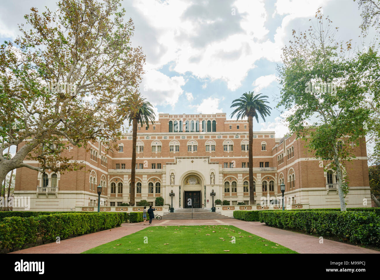 Los Angeles, MAR 16: Exterior view of the Doheny Memorial Library in ...