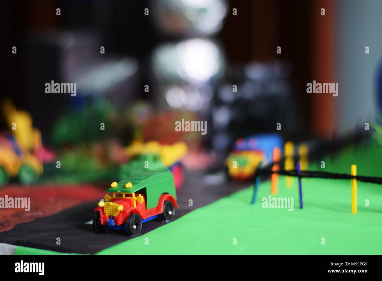 School project model hi-res stock photography and images - Alamy