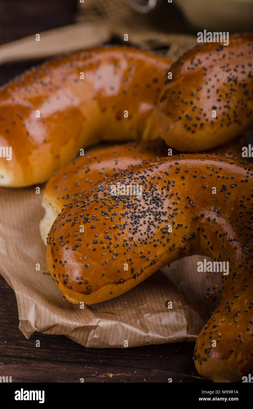 Healthy kaiser buns poppy hi-res stock photography and images - Alamy