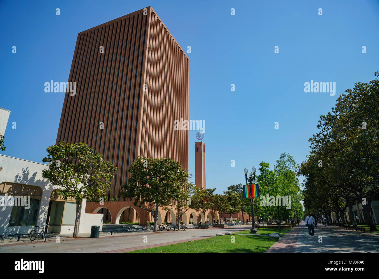 Usc rossier school hi-res stock photography and images - Alamy
