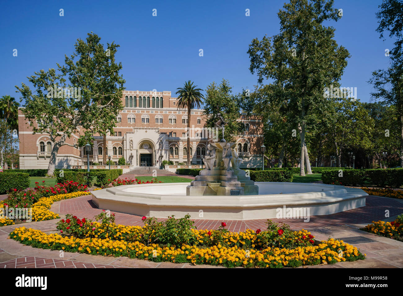 Los Angeles, JUN 23: Exterior view of the Doheny Memorial Library in ...