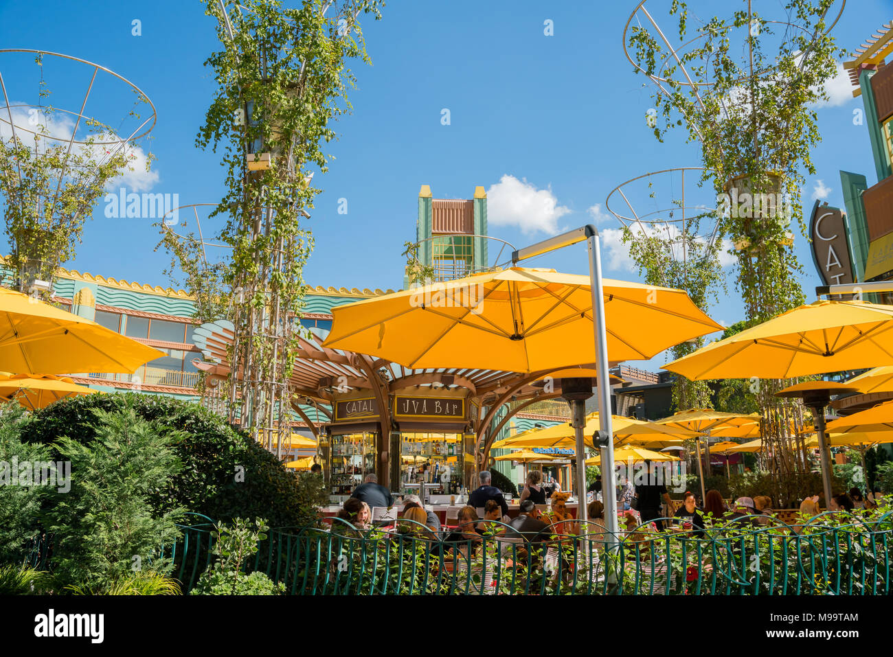 Downtown disney district anaheim hi-res stock photography and images ...