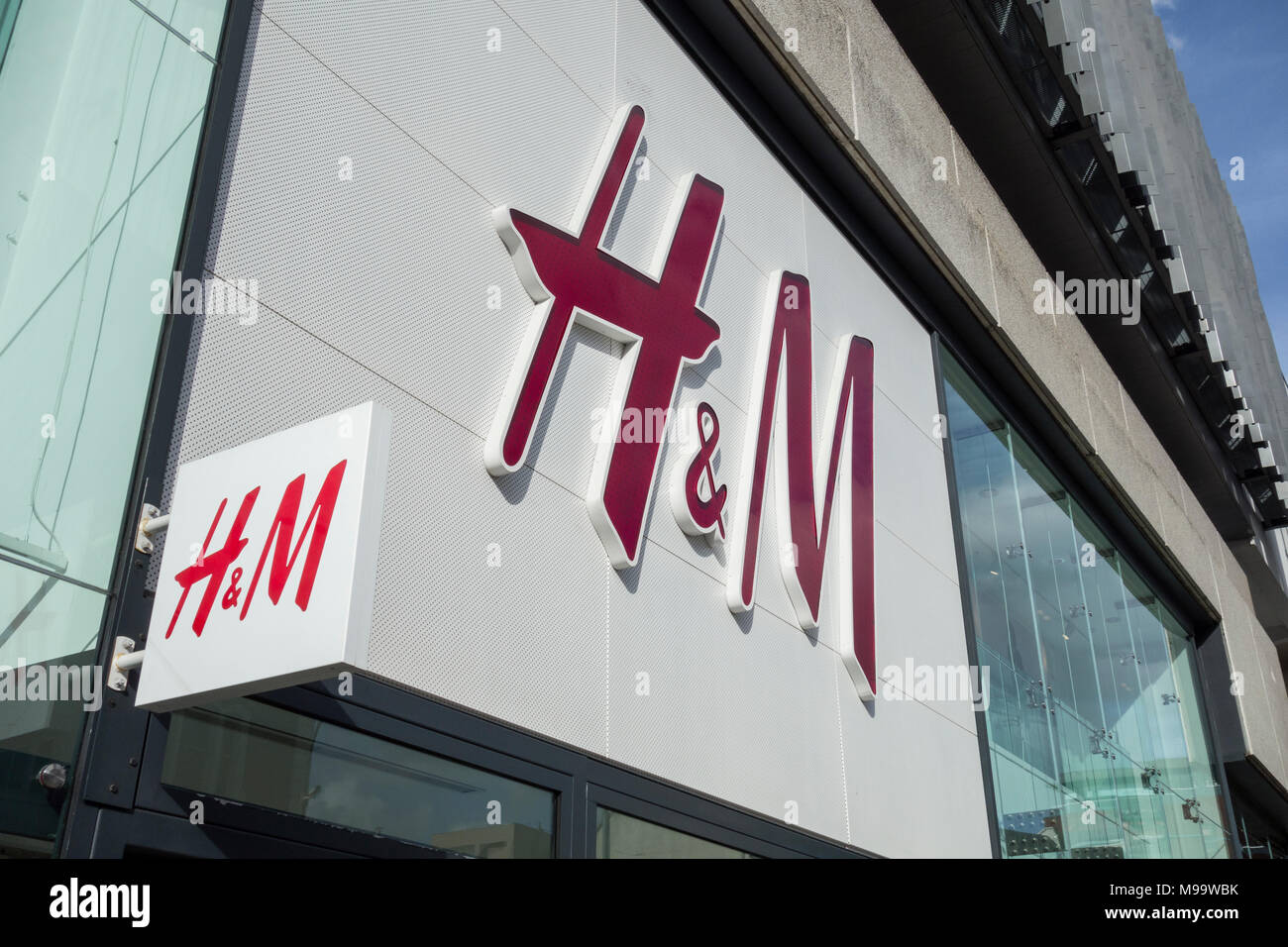 Kings mall hammersmith hi-res stock photography and images - Alamy