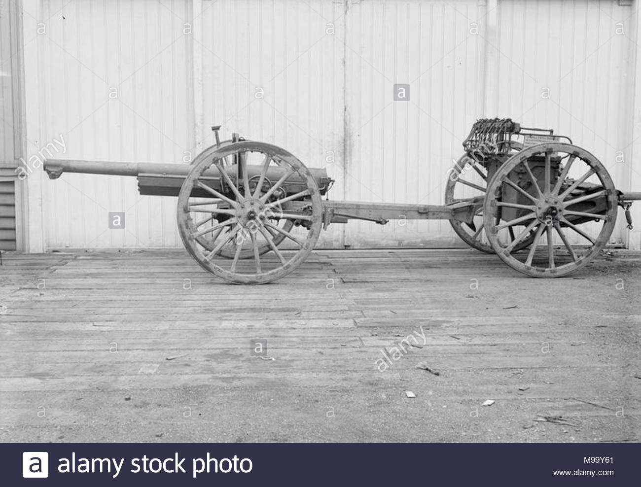 75 Mm Stock Photos & 75 Mm Stock Images - Alamy