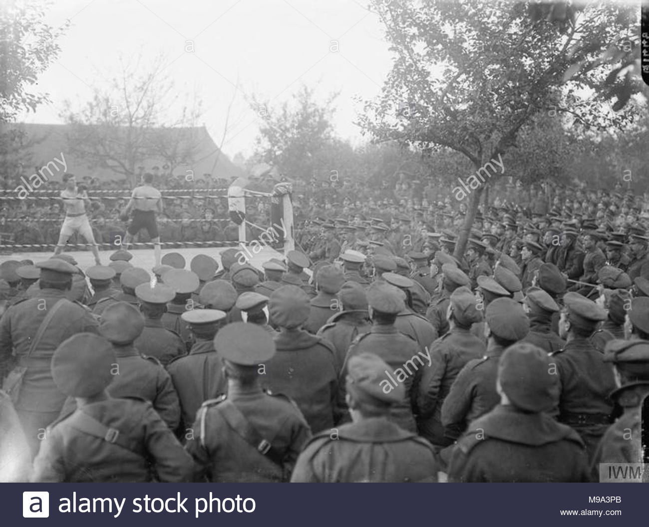 Boxing Contest Black and White Stock Photos & Images - Alamy