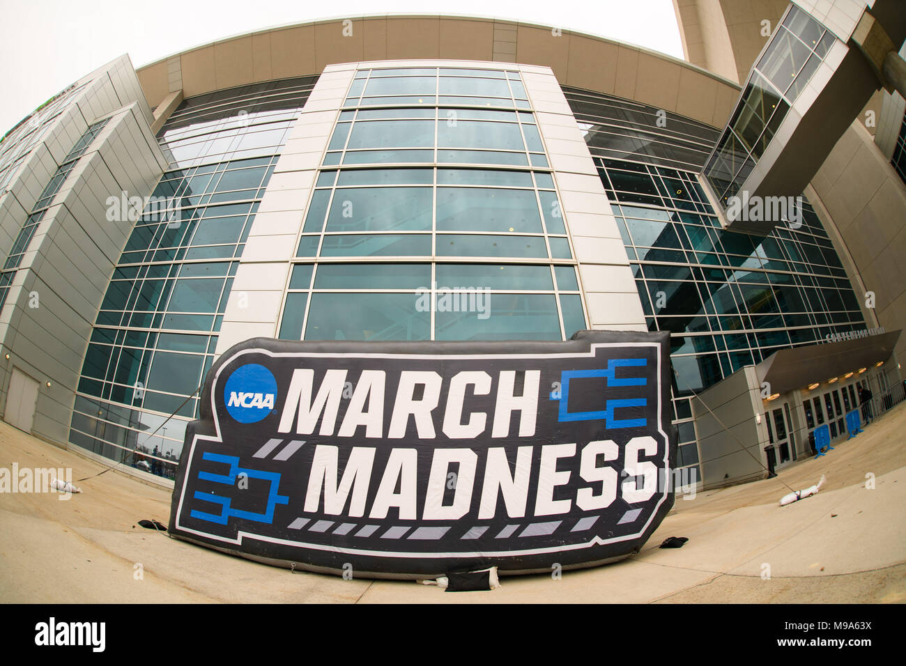 Sweet 16 march madness hi-res stock photography and images - Alamy