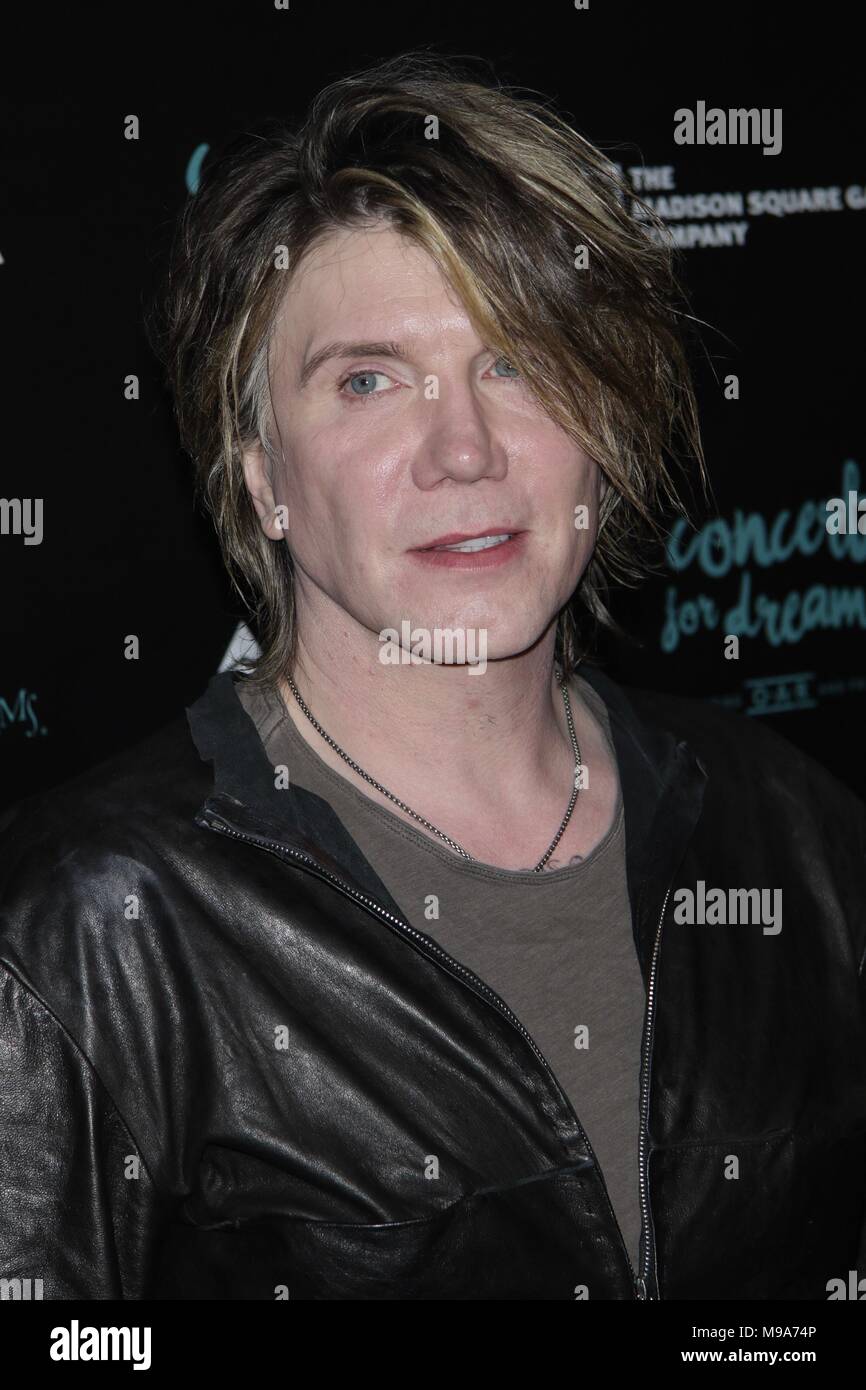 John rzeznik hi-res stock photography and images - Alamy