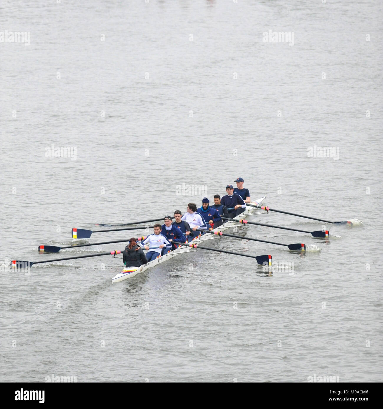 Cambridge university students rower hi-res stock photography and images ...