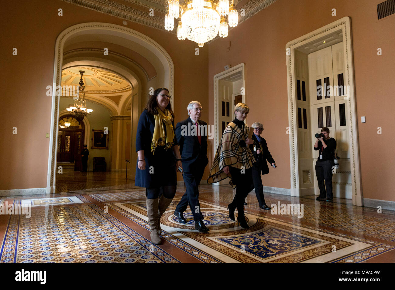 Majority vote of the senate united states hi-res stock photography and ...