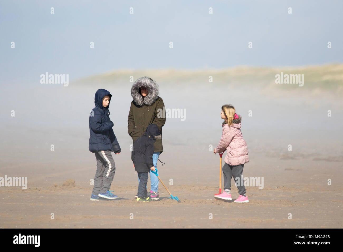 Sea Southport, Merseyside. 24th March 2018. UK Weather. Sea fog or sea ...