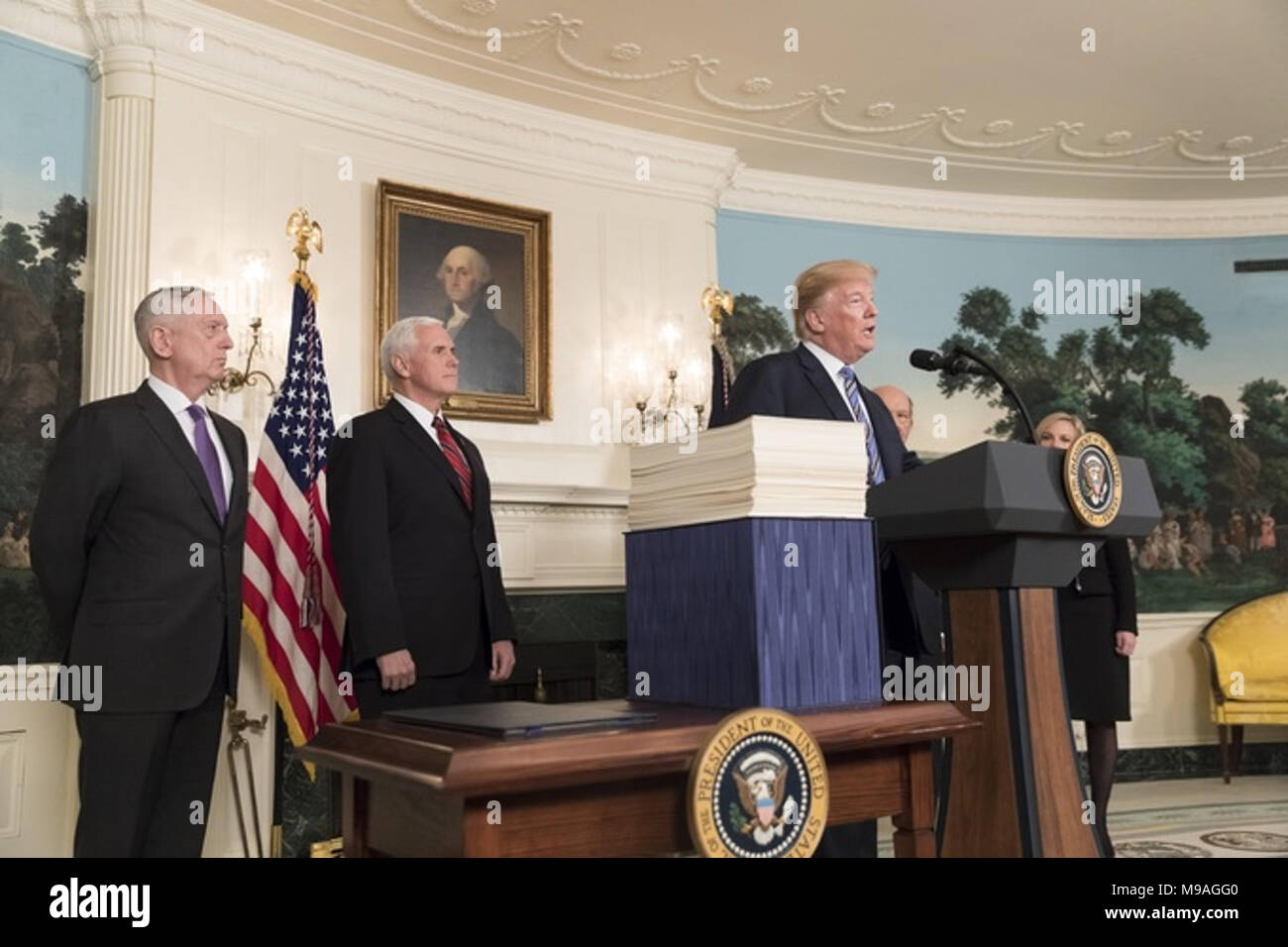 In the diplomatic reception room of the white house hi-res stock ...
