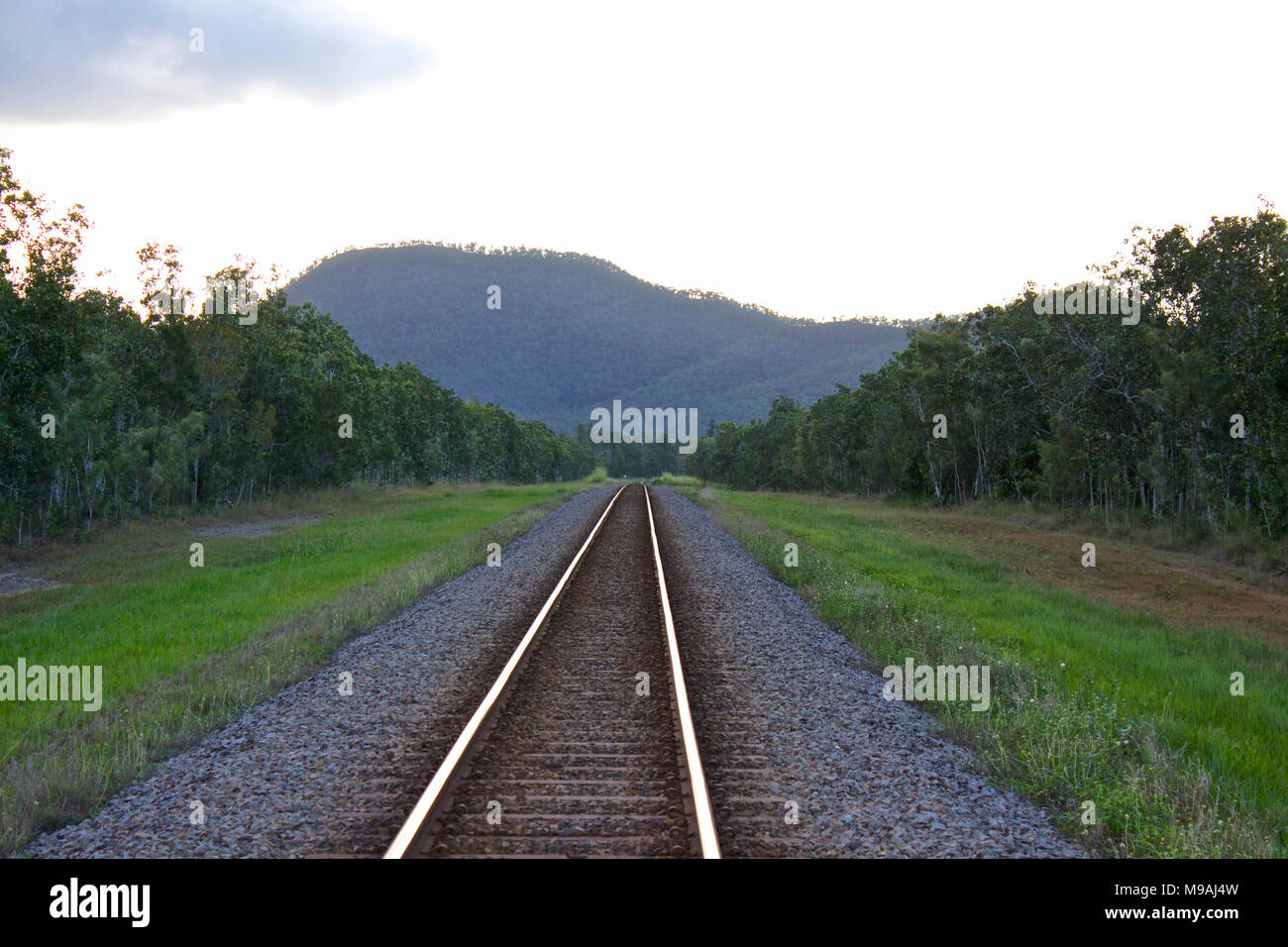 Two parallel train tracks hi-res stock photography and images - Alamy