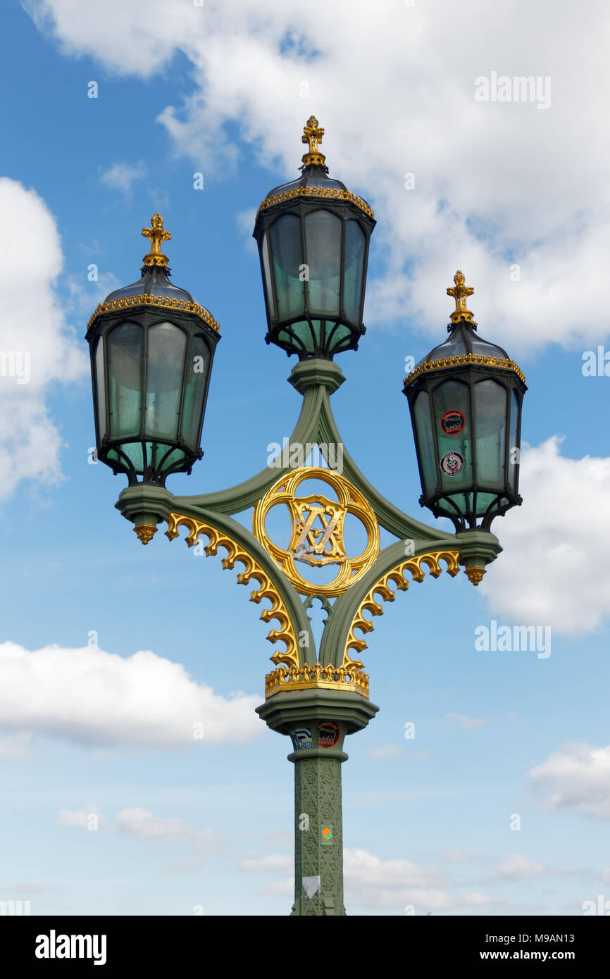 LONDON/UK - MARCH 21 : Decorative Lamp Post on Westminster Bridge in ...