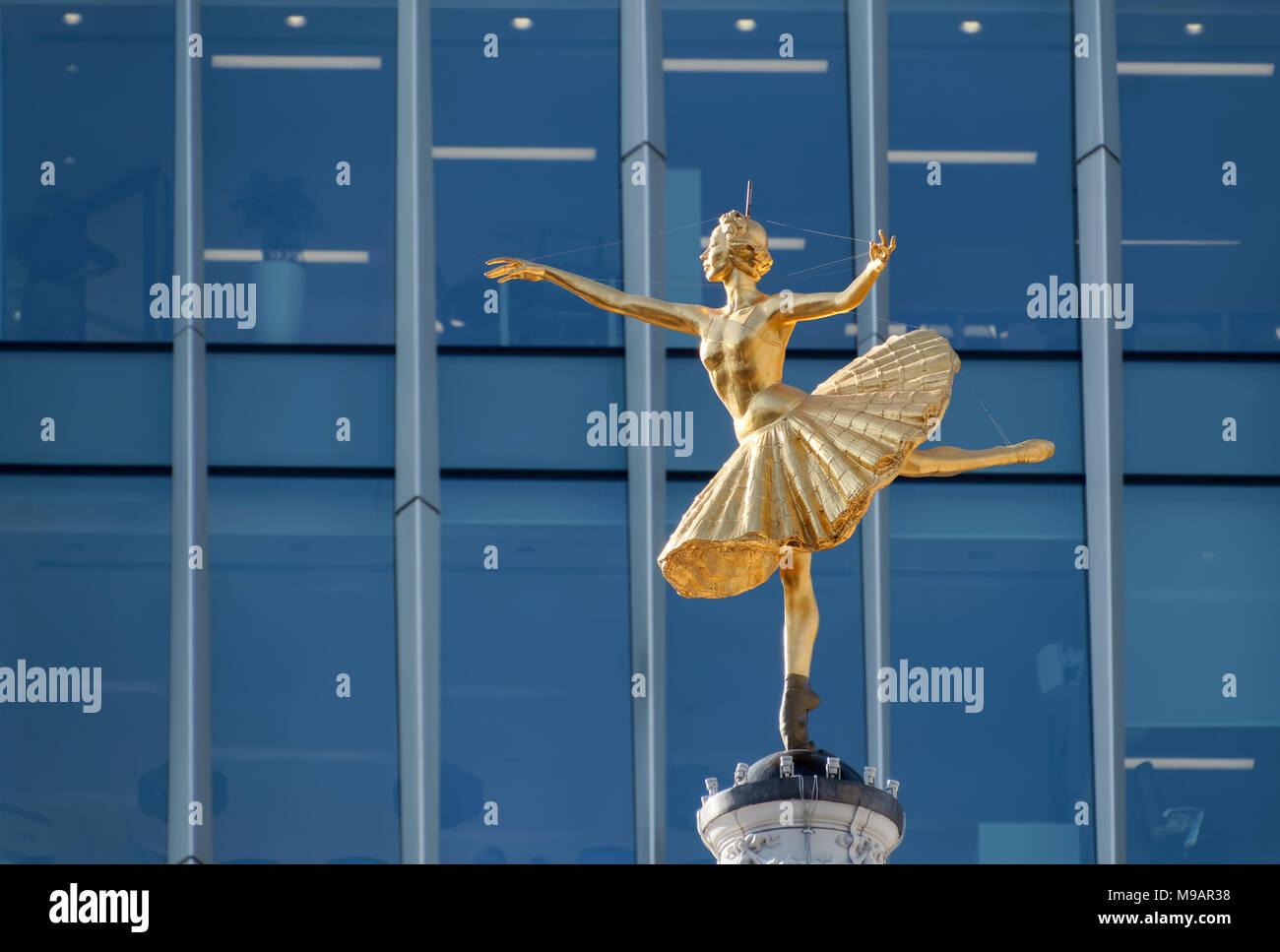 LONDON/UK - MARCH 21 : Replica Statue of Anna Pavlova on the Cupola of the Victoria Palace ...