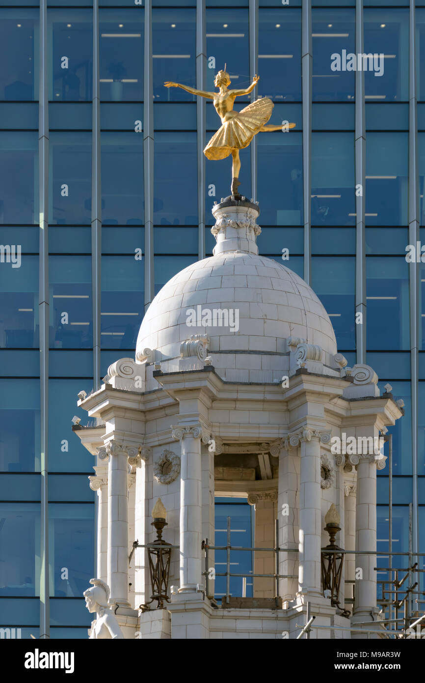 Gilded Statue Ballerina Anna Pavlova High Resolution Stock Photography and Images - Alamy