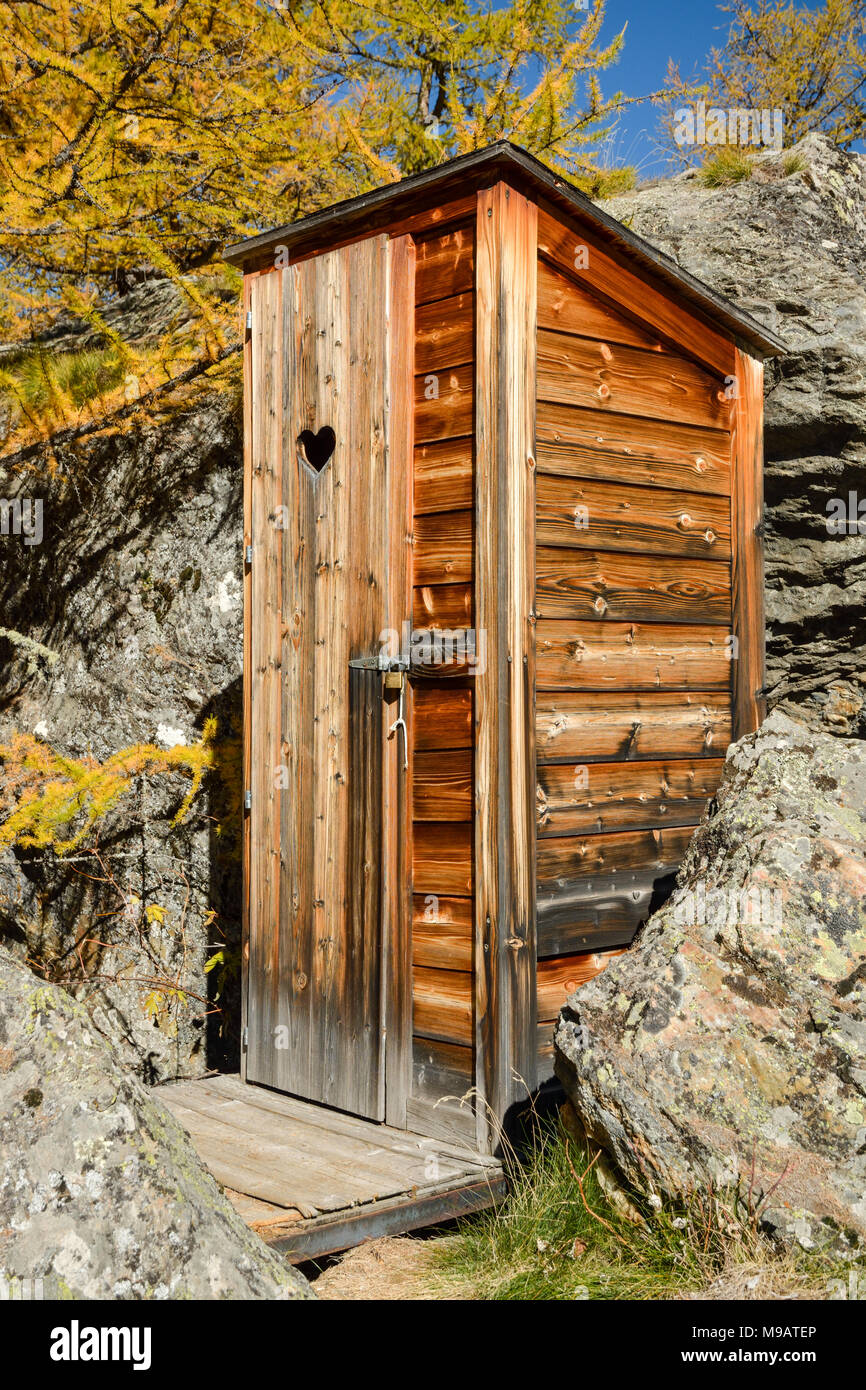 Earth closet hi-res stock photography and images - Alamy