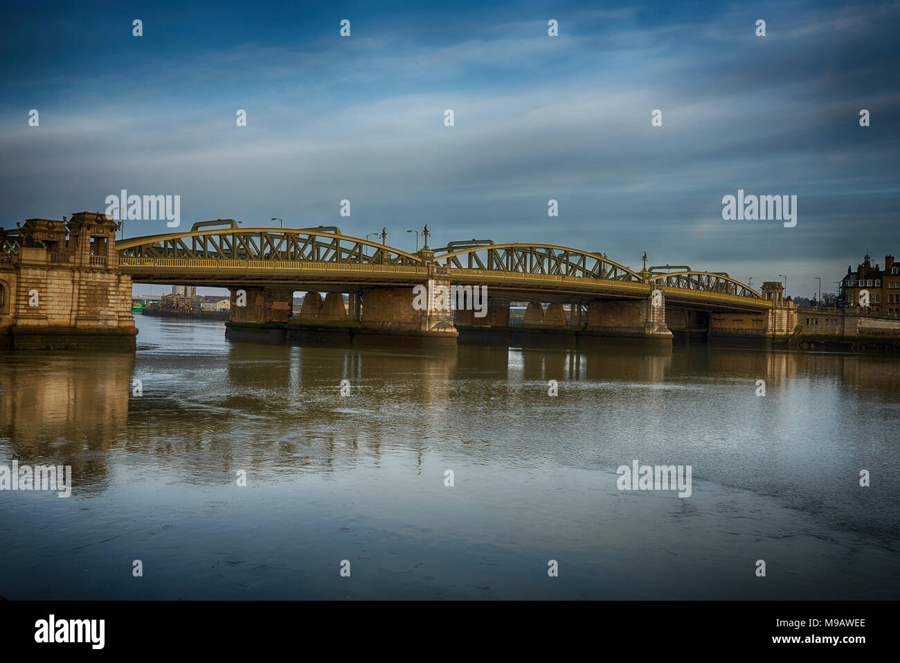 Rochester bridge hi-res stock photography and images - Alamy