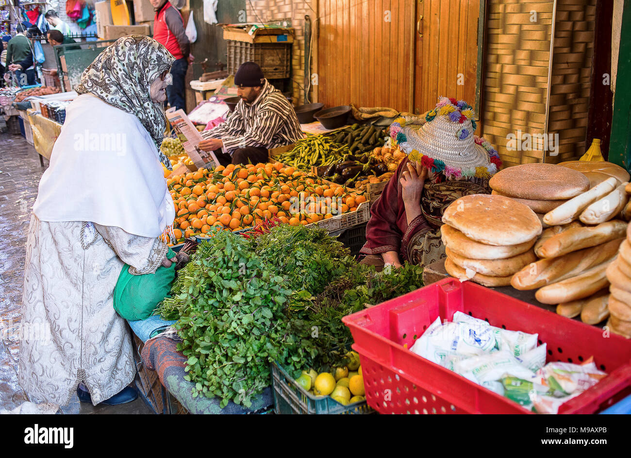 Street market, Trankat street, medina, Tetouan, UNESCO World Heritage ...