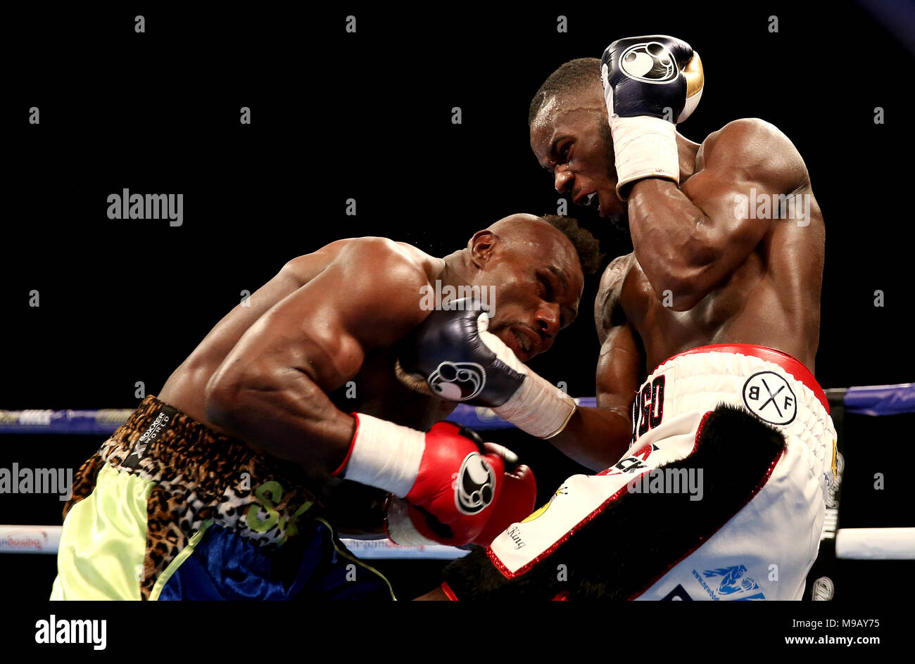 Chris Kongo (right) against Serge Ambomo (left) in the Welterweight ...