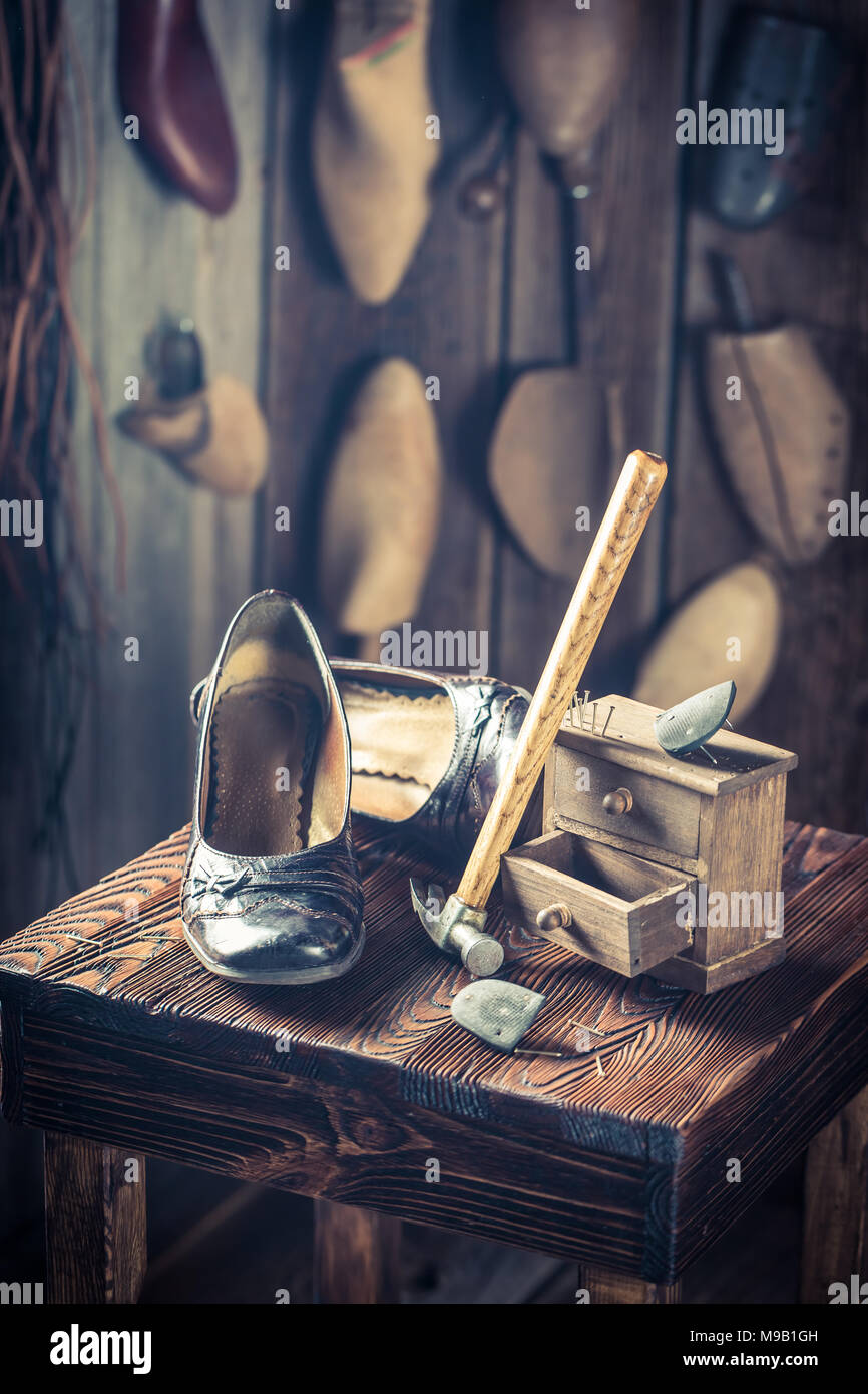 Shoemakers hammer hi-res stock photography and images - Alamy