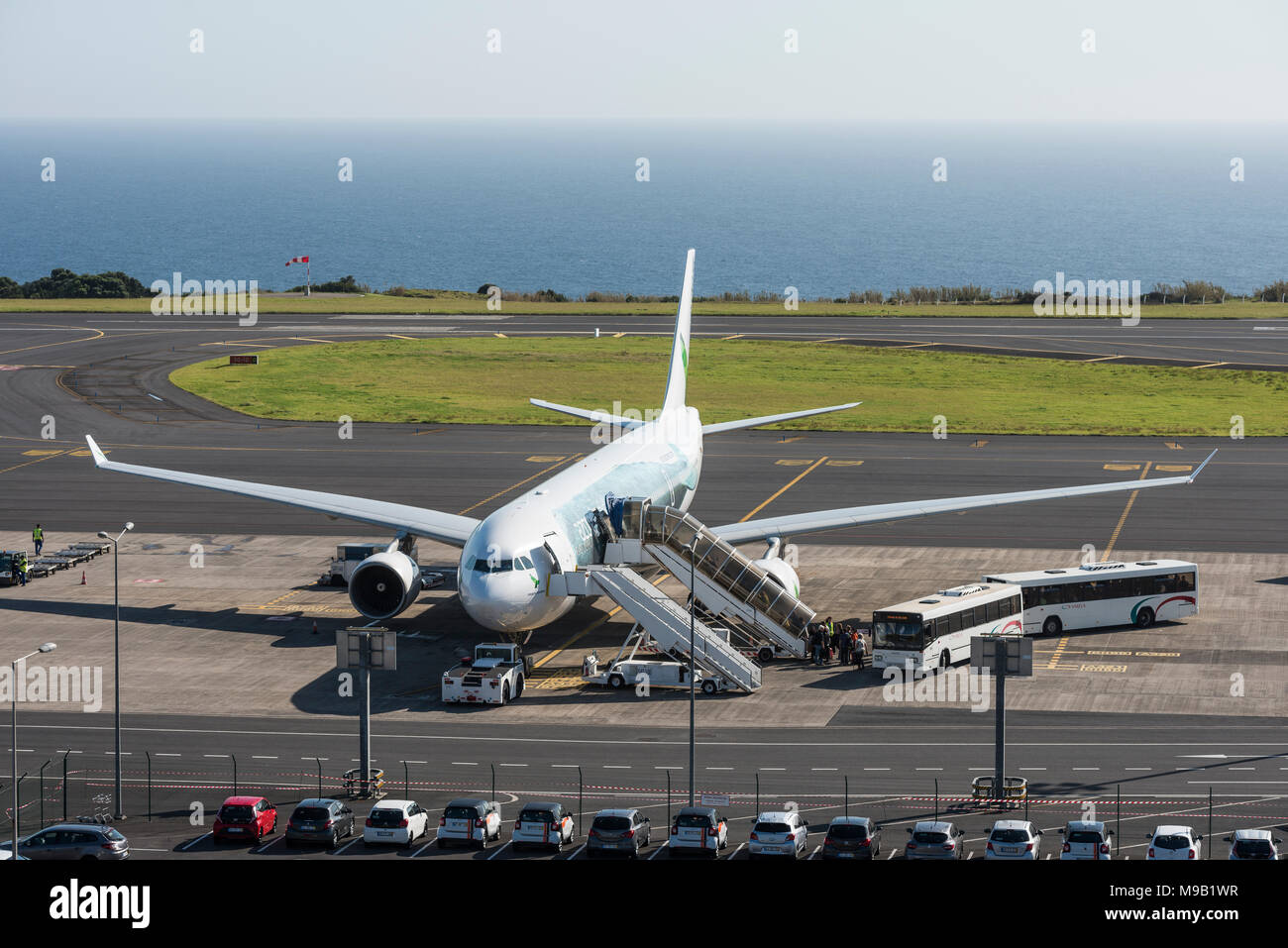 Sata air acores plane hi-res stock photography and images - Alamy