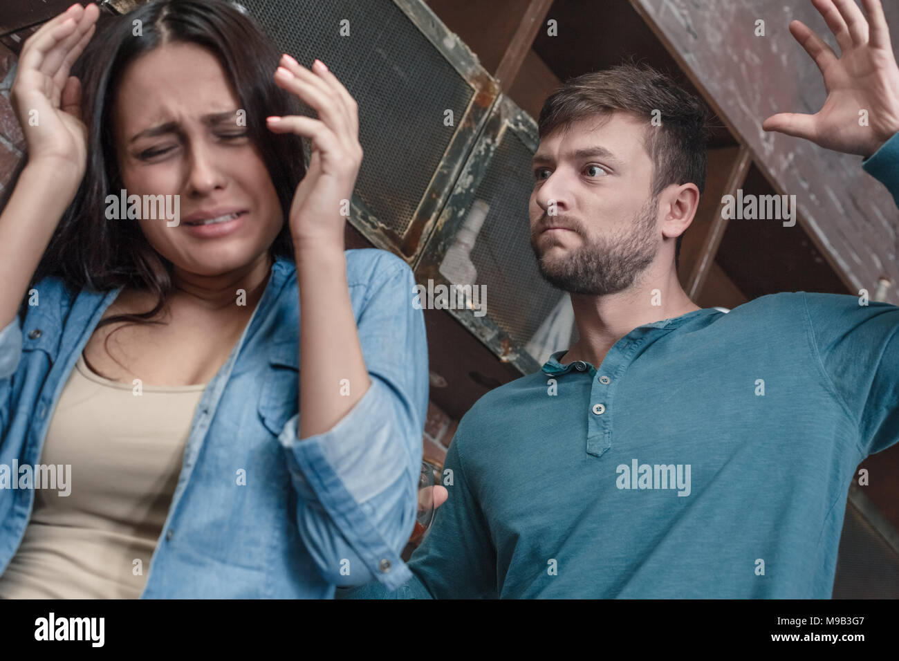 Domestic arguement hi-res stock photography and images - Alamy