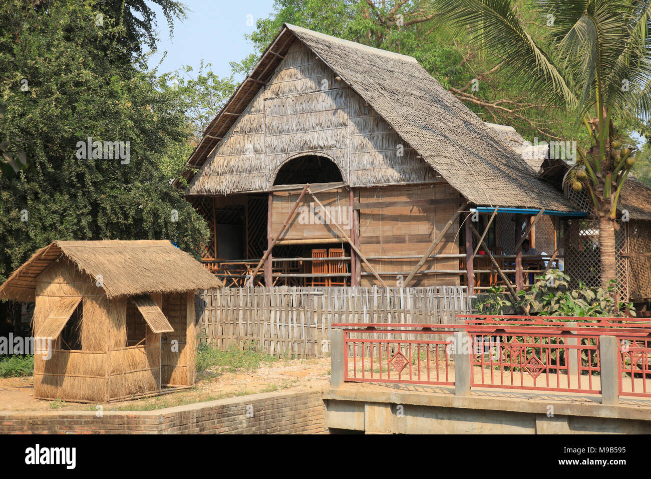 Myanmar, Burma, Bagan, Myinkaba, typical traditional rural house Stock ...