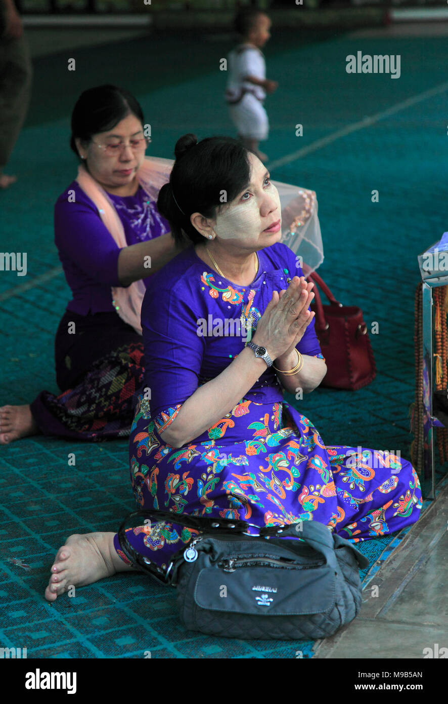 Myanmar, Burma, Bagan, praying woman, Swezigon Pagoda Stock Photo - Alamy