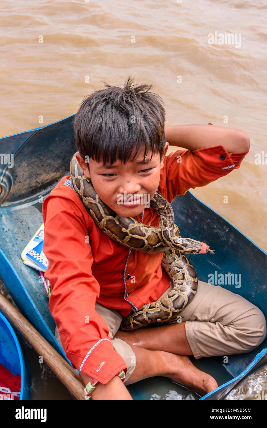 Cambodia siem reap area boy hi-res stock photography and images - Alamy