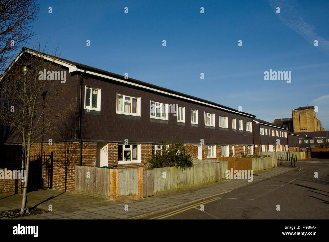 Islington council estate hi-res stock photography and images - Alamy