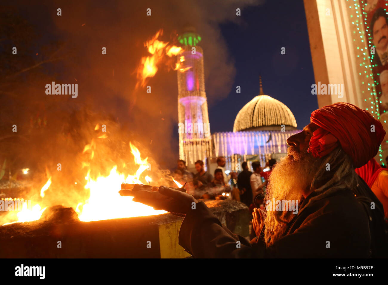 Mela chiraghan hi-res stock photography and images - Alamy