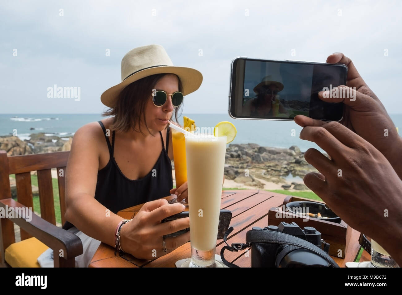 Food photographer guy hi-res stock photography and images - Alamy