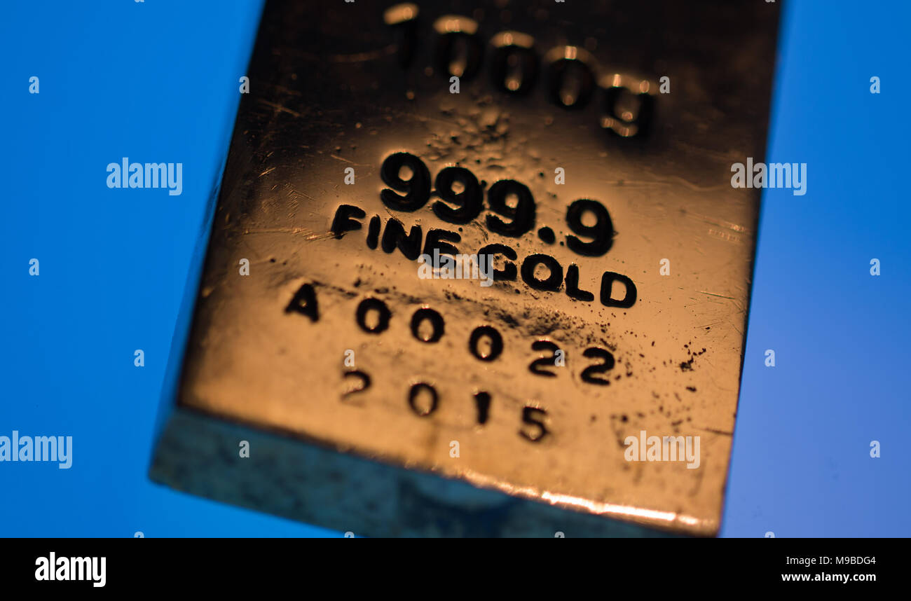 Gold bullion vault hi-res stock photography and images - Alamy