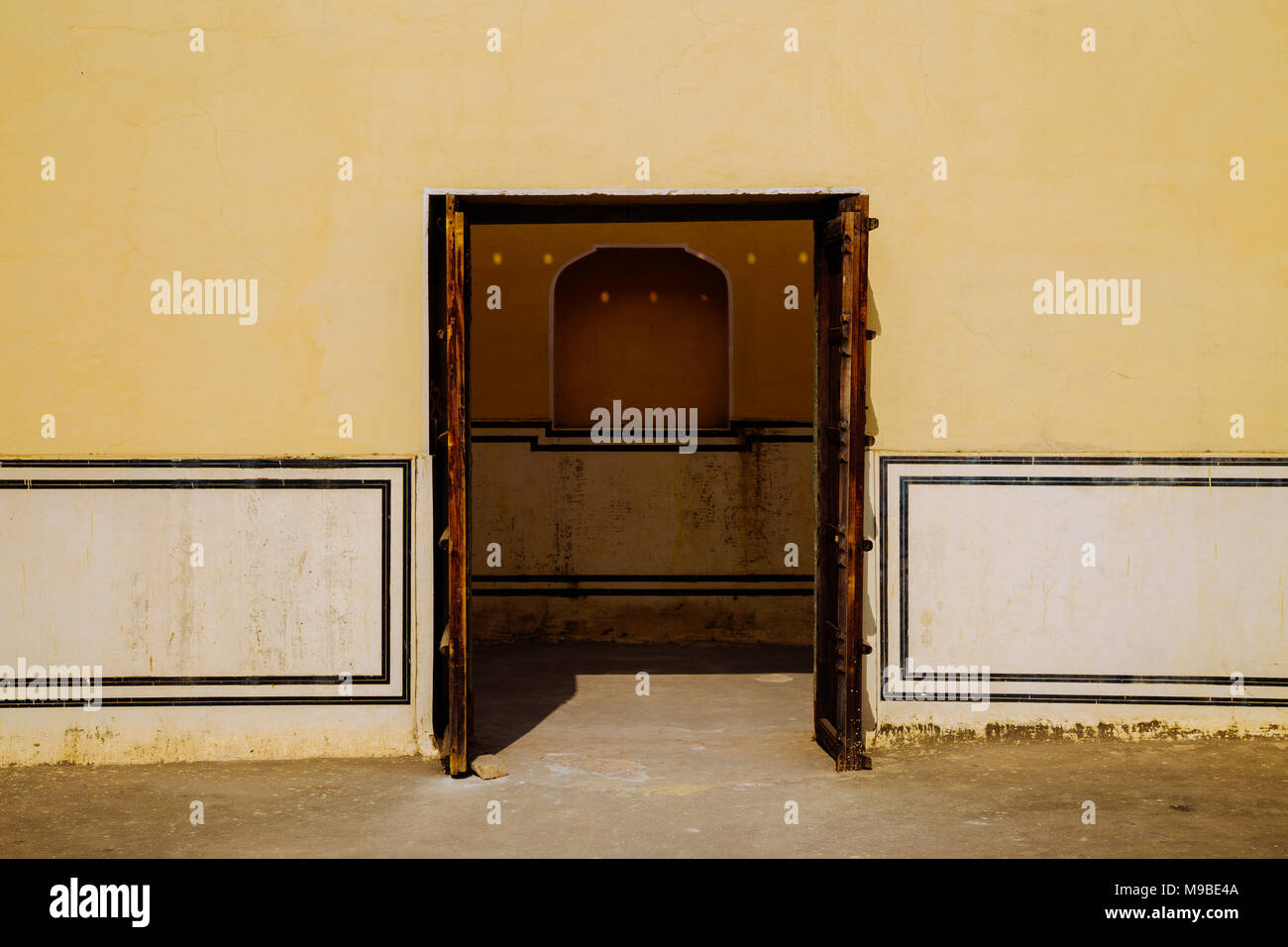 Beautiful view hawa mahal hi-res stock photography and images - Alamy