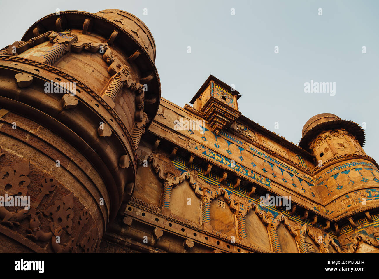 Gwalior fort, ancient architecture in India Stock Photo - Alamy