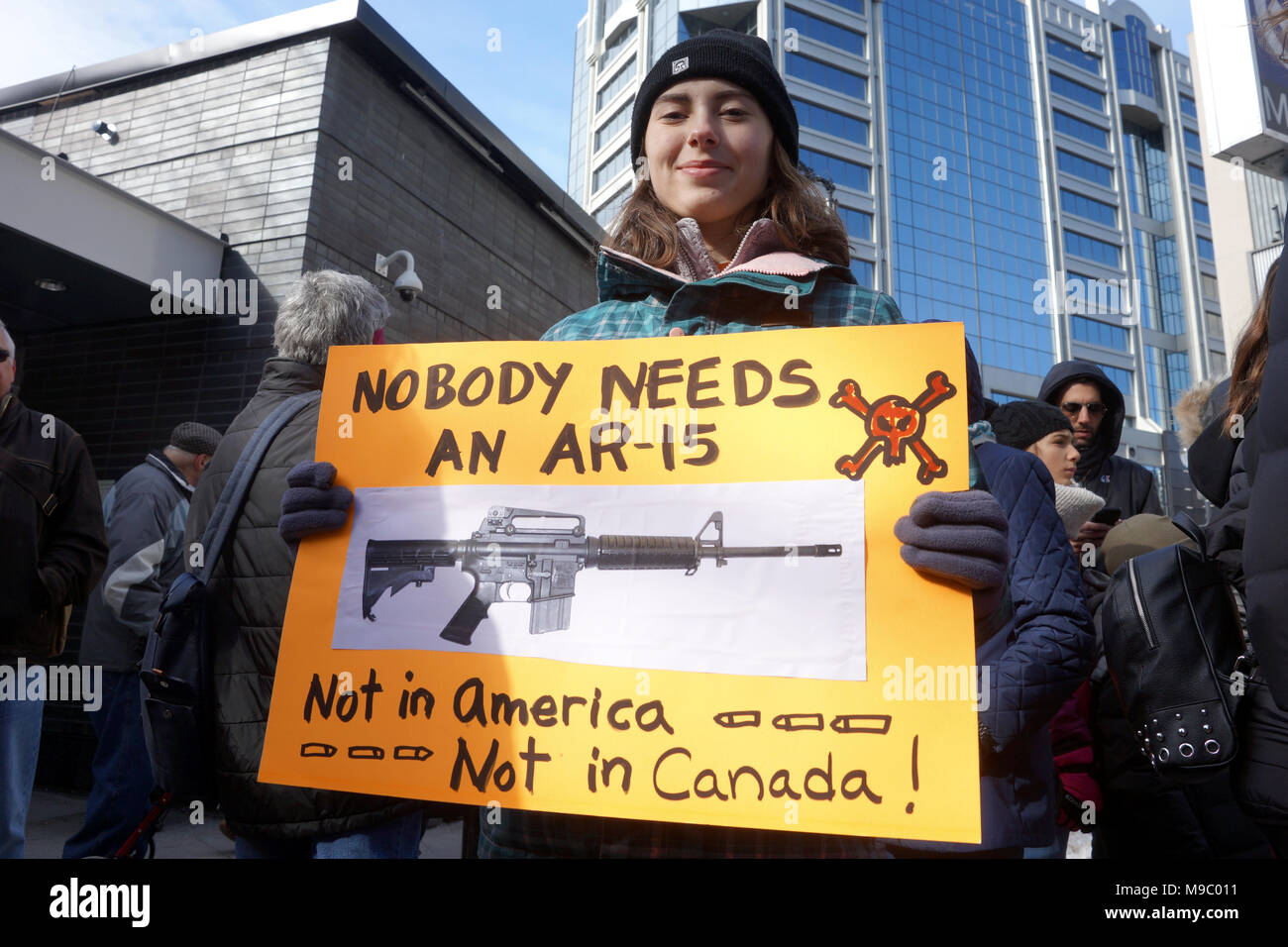 Canada gun laws hi-res stock photography and images - Alamy