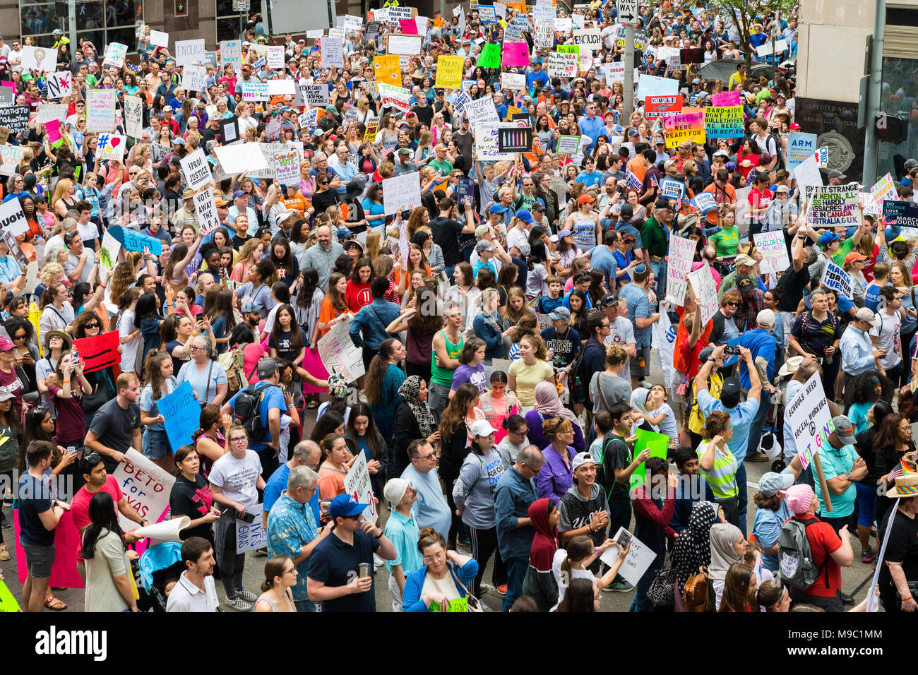 Lives rally hi-res stock photography and images - Alamy