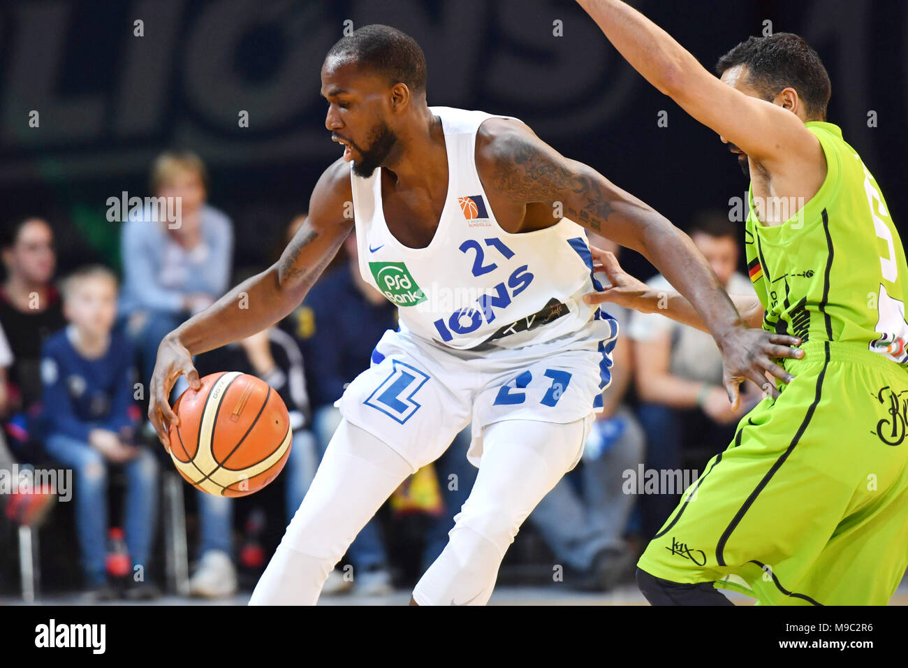 Karlsruhe, Deutschland. 24th Mar, 2018. vl Orlando Isaiah Parker (PS ...