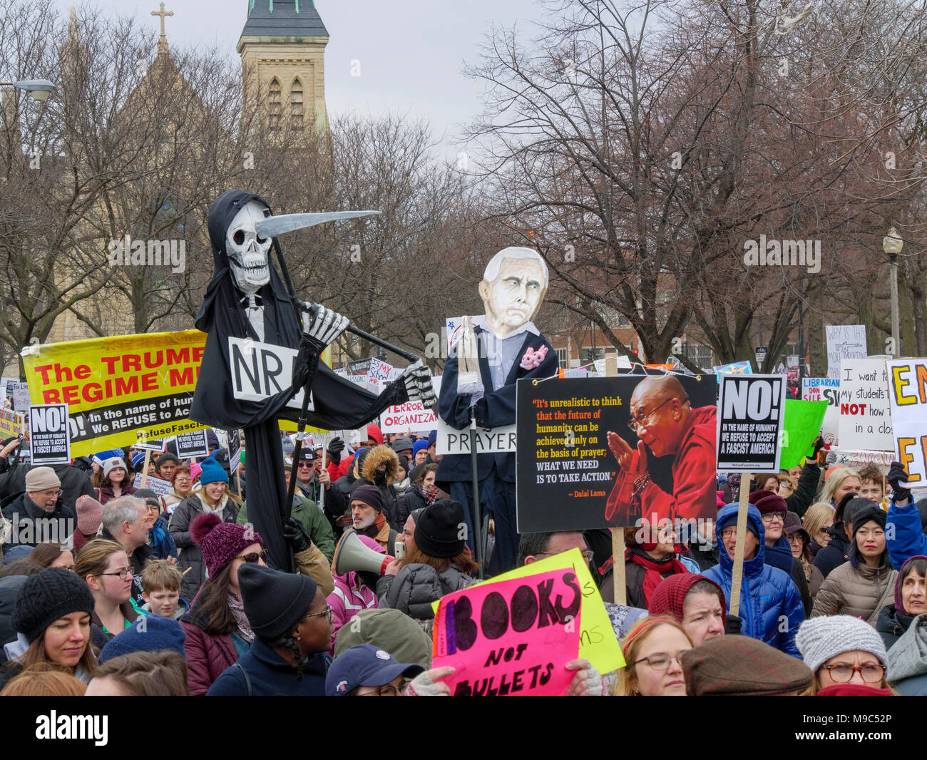 Chicago, Illinois, USA. 24th March 2018. Thousands of gun reform ...
