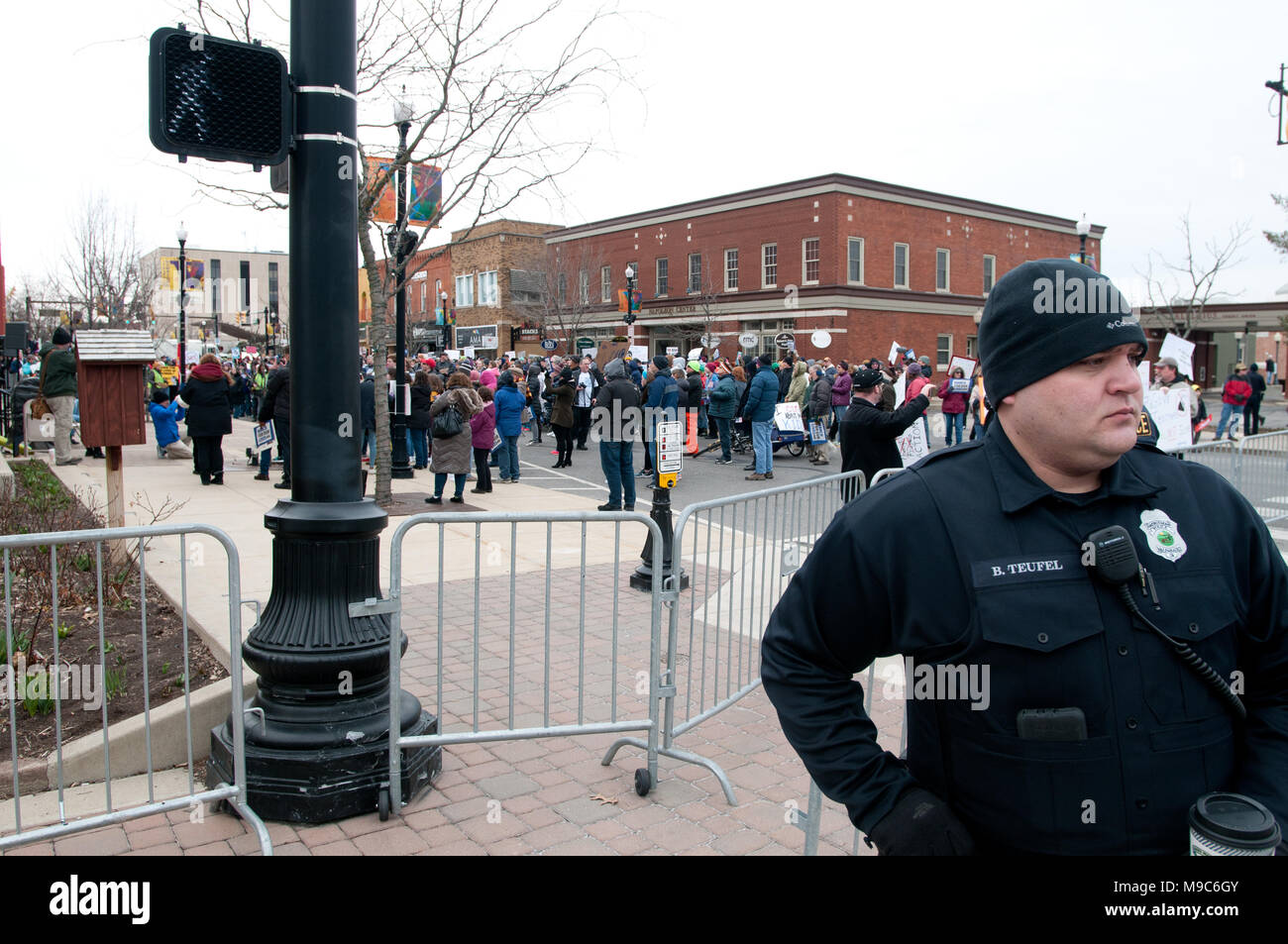 Racial issue hi-res stock photography and images - Alamy