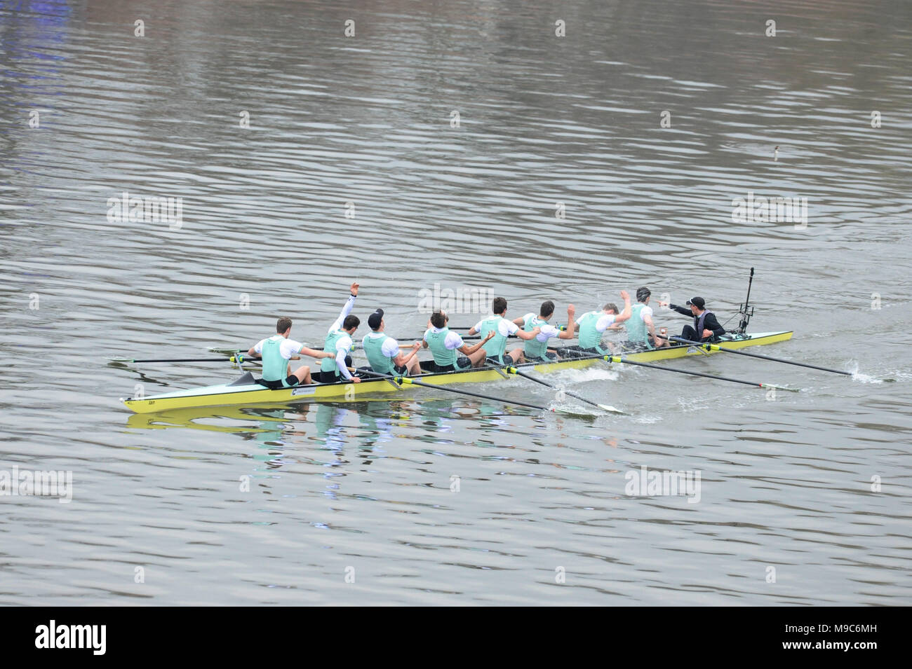 Oxford cambridge boat race finish line hi-res stock photography and ...