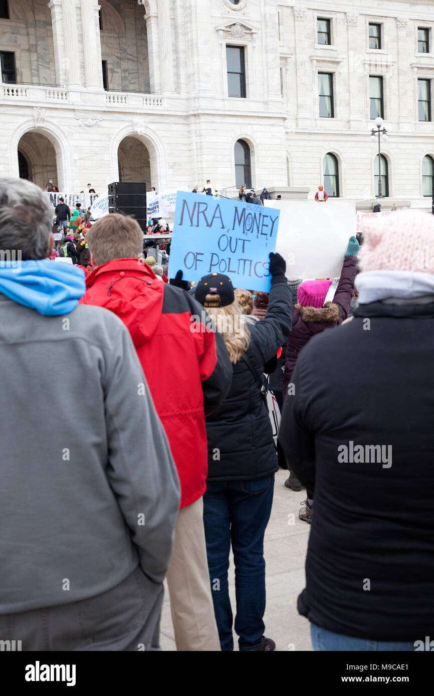 Student students holding sign hi-res stock photography and images - Alamy